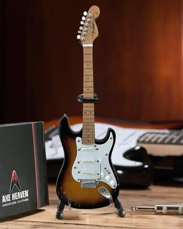 Axe Heaven -Eric Clapton - Fender Stratocaster Brownie Signature Mini ...